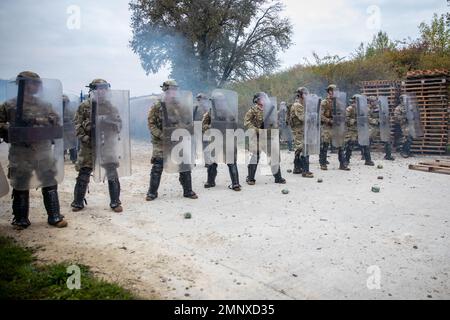 Soldiers of the 2nd of the 151st Infantry Battalion, from the Indiana ...