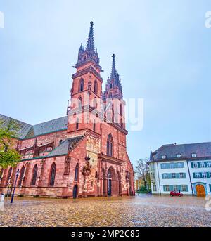 Munsterplatz in Basel. Basel, Basel-Stadt, Switzerland Stock Photo - Alamy