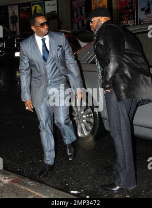 Dennis Quaid and Sean "P-Diddy" Combs sign autographs and pose for fans ...