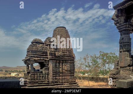 16-04-2009 Hemadpanthi style of architecture Gondeshwar Temple ...