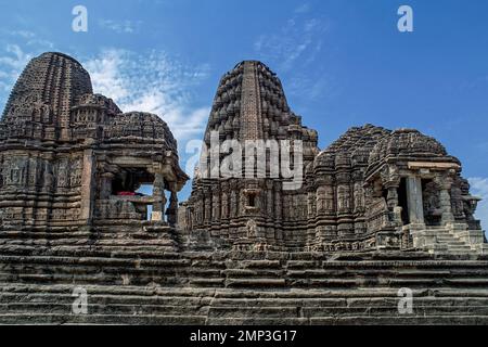 16-04-2009 Hemadpanthi style of architecture Gondeshwar Temple ...