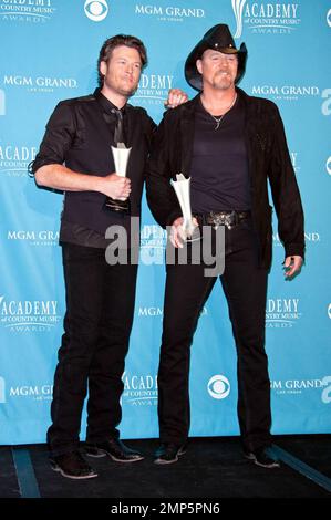 Blake Shelton and Trace Atkins at the 45th Annual Academy of Country ...