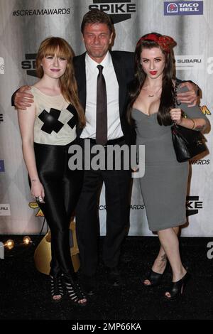 Sean Bean and his daughters Molly and Loma at the 2011 Spike TV's ...