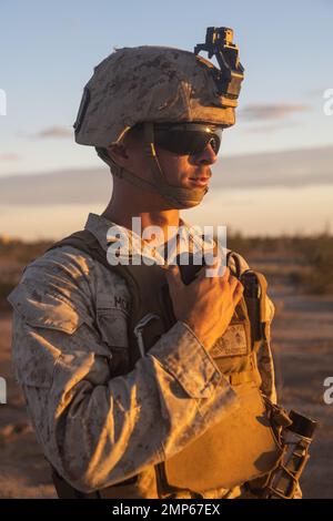 A Marine with the Advanced Machine Gunner Course, Advanced Infantry ...