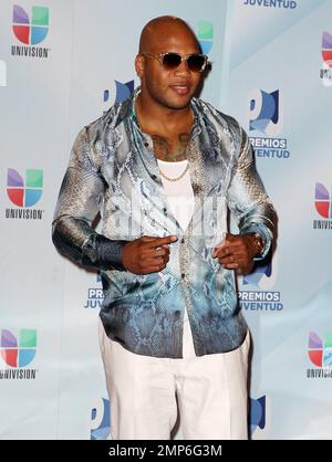 Flo Rida arrives at Univision's Premios Juventud Awards held at Bank ...