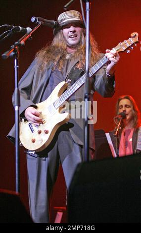 Singer Bo Bice performs as part of the 40 Years Ago Today concert at ...