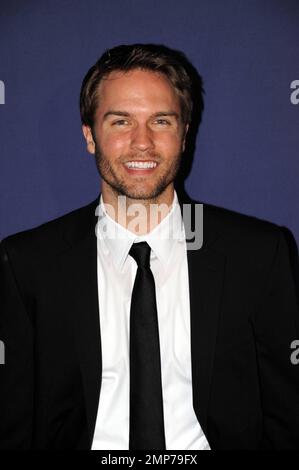 Scott Warner at the 18th Annual ÒA Night at SardiÕsÓ Fundraiser and ...