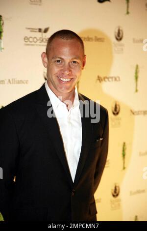 Red Carter attends the Be Eco Chic Spring 2009 fashion show at the ...