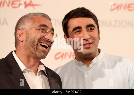 Duane Baughman (L) and Bilawal Bhutto Zardari arrive at a photocall for ...