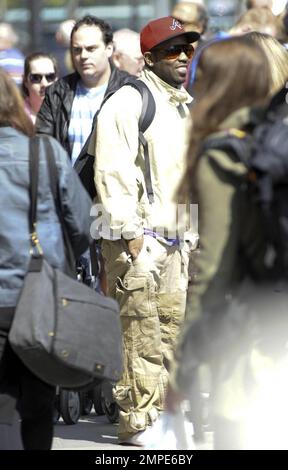 EXCLUSIVE!! Outkast rapper Big Boi arrives in London after a journey on ...