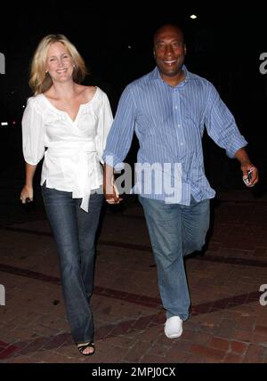 Comedian and talk show host Byron Allen enjoys a night out with wife ...
