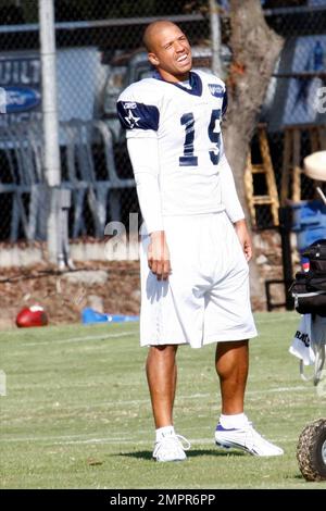 Miles Austin practices with the Dallas Cowboys at their training camp ...