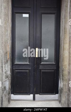 Old damaged doors from ancient times Stock Photo - Alamy