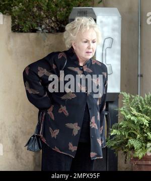 Exclusive!! Everybody Loves Raymond actress, Doris Roberts, leaves Orso ...