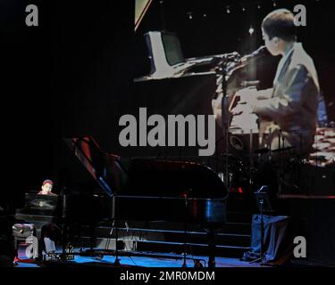Ethan Bortnick, 10-year old piano prodigy, opened for 'Il Volo' at the ...