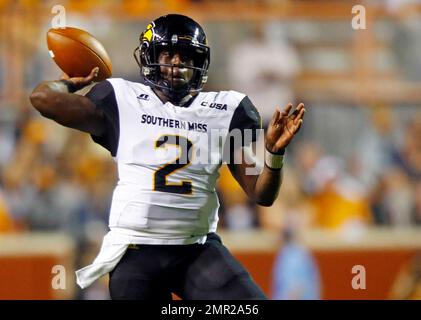Southern Mississippi quarterback Keon Howard (2) throws to a receiver ...