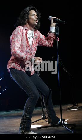 Singer Kelly Hansen of Foreigner perform in concert at the Seminole ...