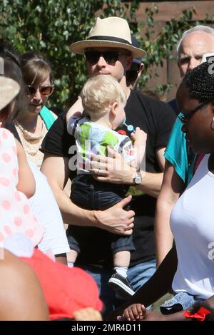 Ginnifer Goodwin and Josh Dallas celebrate the Fourth of July Holiday ...