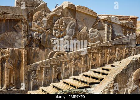Relief Lion Fighting with Bull, Staircase of Darius-Plast, Persepolis ...