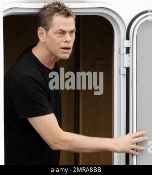 EXCLUSIVE!! Offer 'Vince' Shlomi (aka the ShamWow! Guy) gets his makeup ...