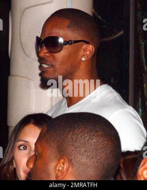 Exclusive!! Jamie Foxx celebrates the New Year with champagne and ...