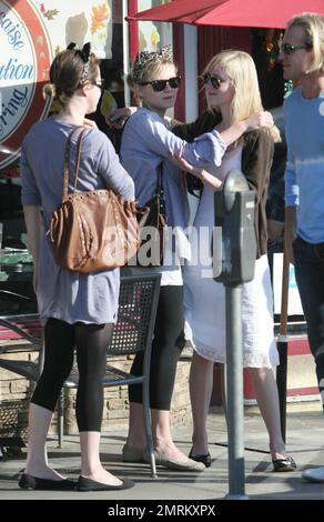 Kirsten Dunst and friends get ready for Halloween. The starlet had ...