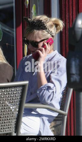 Kirsten Dunst and friends get ready for Halloween. The starlet had ...