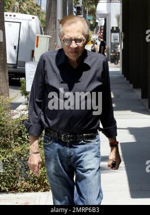EXCLUSIVE!! Broadcaster and news man Larry King strolls in Beverly ...