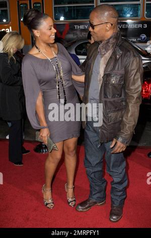 Jamie Foxx and Sanna Lathan at the premiere of Law Abiding Citizen at ...