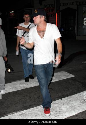 Mark McGrath Sugar Ray frontman leaving Barneys New York after shopping ...