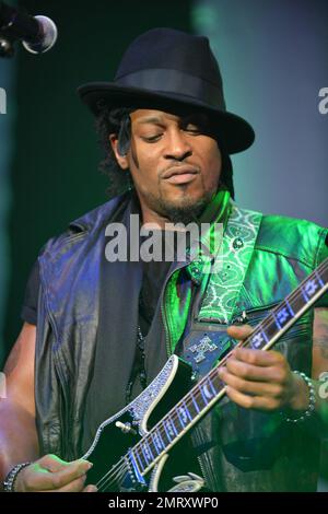 D'Angelo performs live at the American Airlines Arena as part of 'The ...