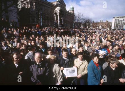Thousands gather at a commemoration service for British soldiers ...
