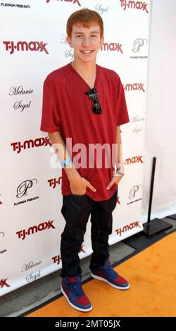 Actor Josh Moore attends Melanie SegalÕs Celebrity Retreat Presented by ...