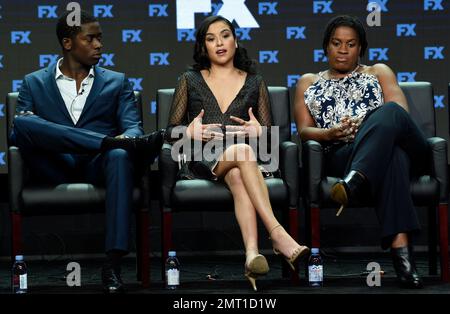 SNOWFALL, (from left): Emily Rios, Sergio Peres-Mencheta, Damson Idris ...