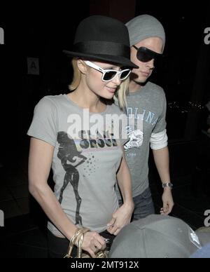 Paris Hilton and Alex Vago stop for a quick dinner at the Hamburger ...