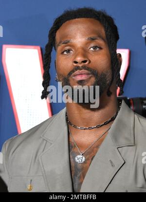 Las Vegas Raiders and Los Angeles Rams helmets with Super Bowl Vince ...