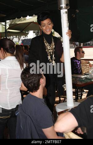 Rihanna has lunch with friends at the trendy restaurant Cafe Med in ...