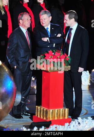 Mayor Michael Bloomberg The 2011 Rockefeller Center Christmas Tree ...