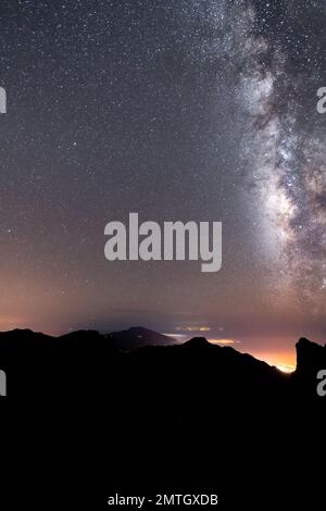 Milky Way over La Palma. View of the Milky Way in the night sky over ...