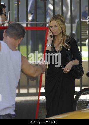 Sarah Michelle Gellar films scenes for her new show "The Ringer" in Los ...