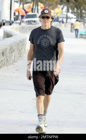 Exclusive!! Actor Kevin Bacon flashes a smile as he gets in some ...