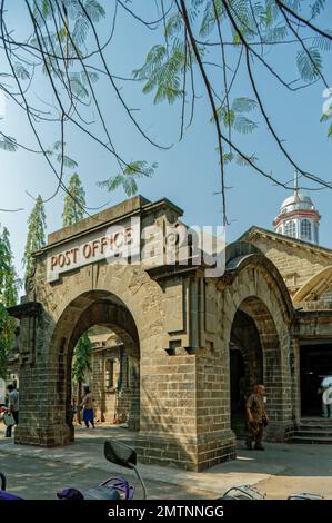 Pune- Façade of General Post office. Maharashtra, India Stock Photo - Alamy