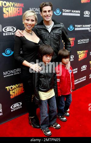 Perry and Etty Farrell with sons Hezron and Izzadore at the Tony Hawk ...