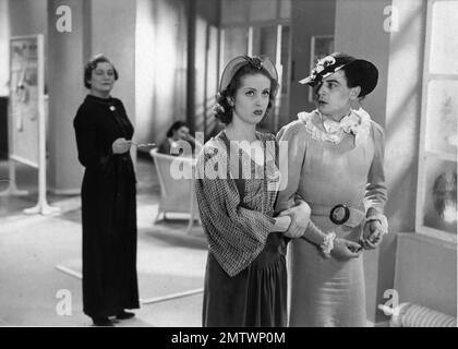 Club de femmes Year: 1936 - France Danielle Darrieux, Betty Stockfeld ...