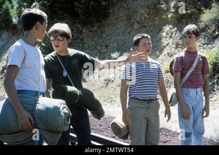USA . River Phoenix, Corey Feldman, Wil Wheaton, and Jerry O'Connell in ...
