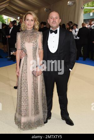 Sir Jonathan 'Jony' Ive and wife Heather Pegg Ive attend The ...