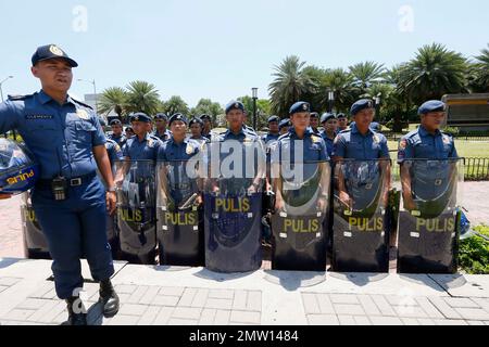 Philippine National Police Civil Disturbance Unit prepares to reinforce ...
