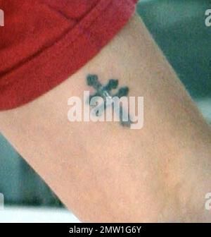 Exclusive!! Alias actor Michael Vartan appears to be sporting a new ...