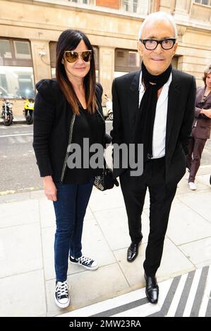 British-born Israeli hairdresser and businessman Vidal Sassoon arrives ...