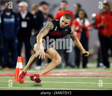 Ohio State safety Jarrod Barnes runs runs through a drill during Pro ...